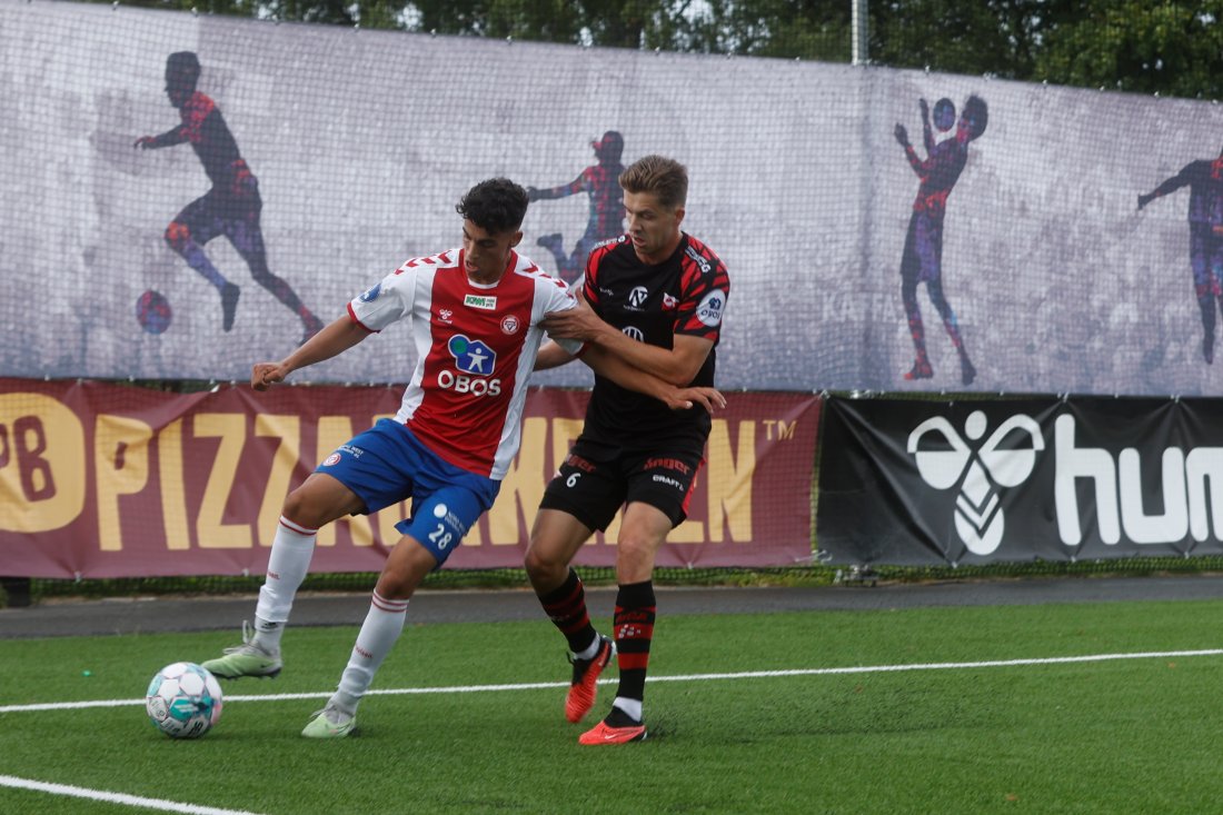 Fem for Norge - og én for Sverige / KFUM